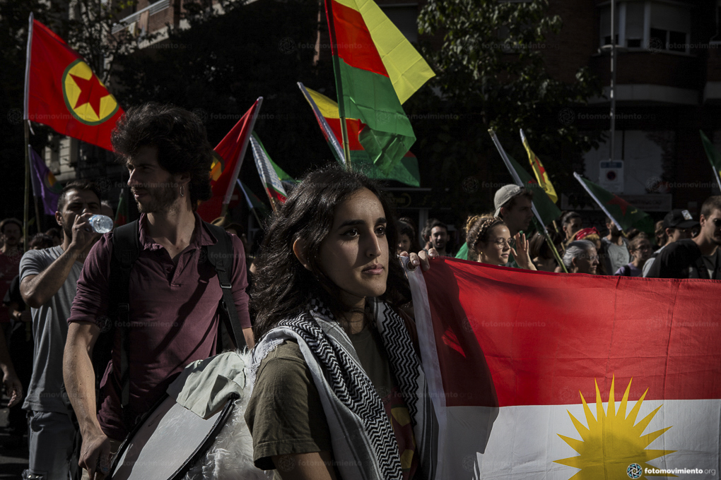 RiseUp4Rojava - Fotomovimiento.org